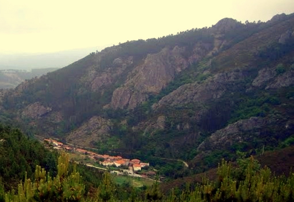 O AÇOR: Porque É Fim de Semana: Comareira, Pena, Povorais e Vale Torto.