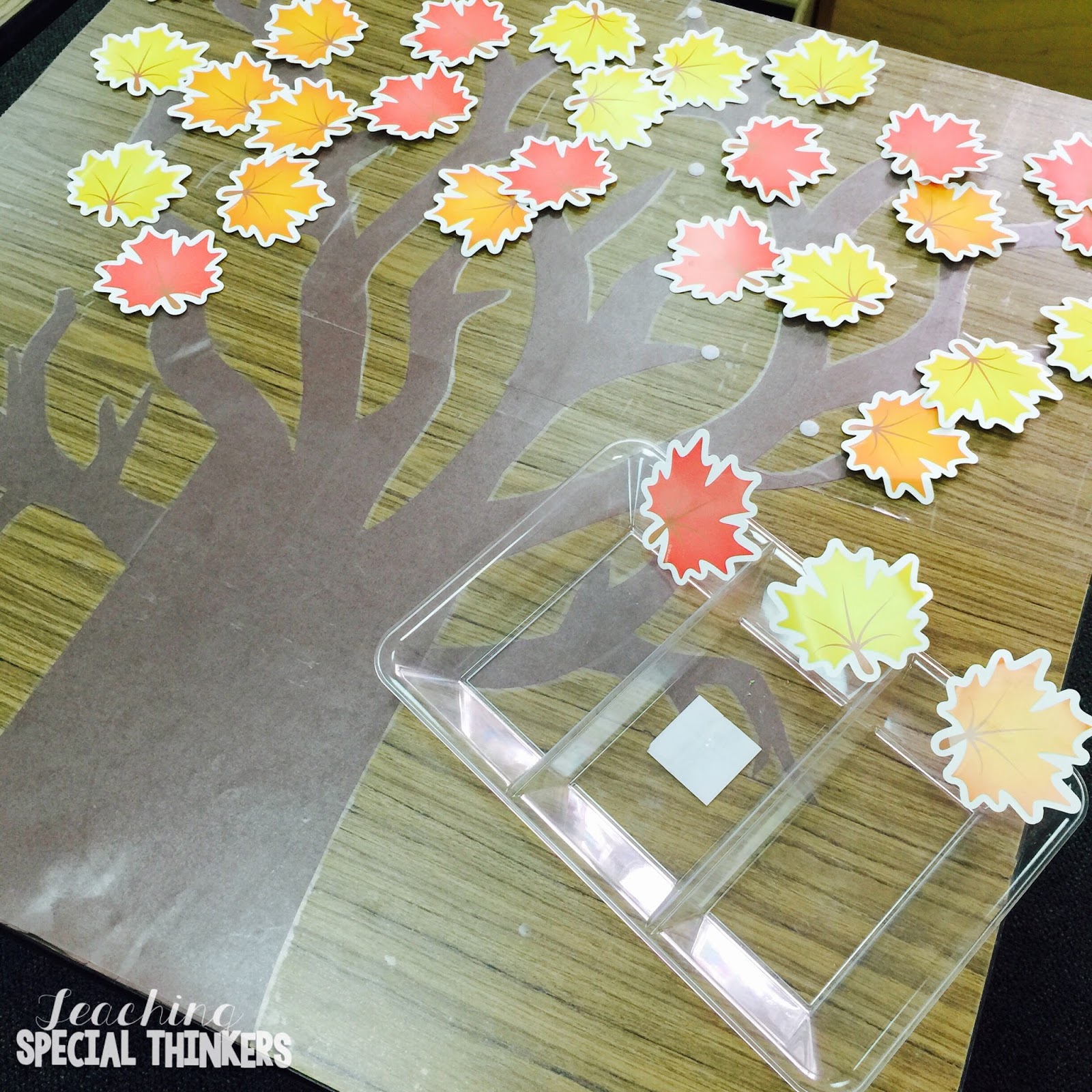 Christmas Ornament Sorting Freebie! - Teaching Special Thinkers