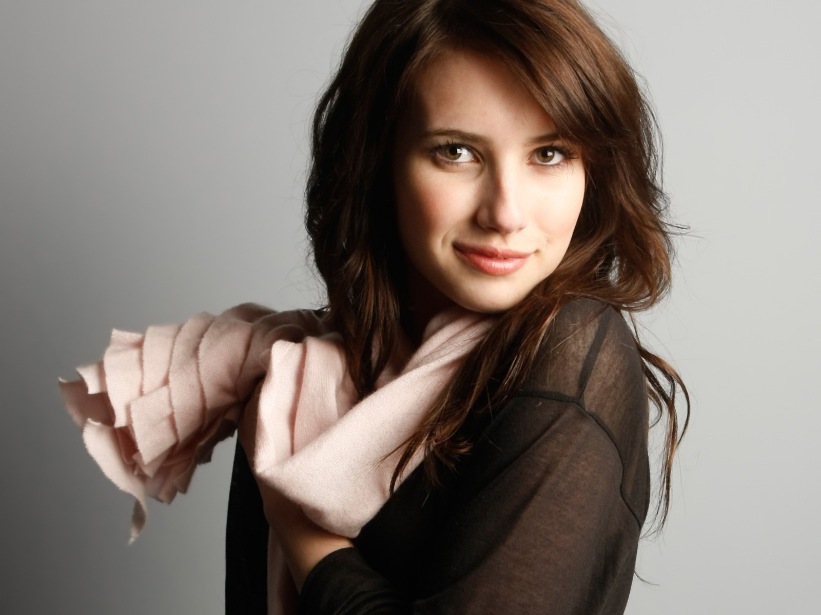 emma roberts best awesome and fabulous images hd wallpapers photos and ...