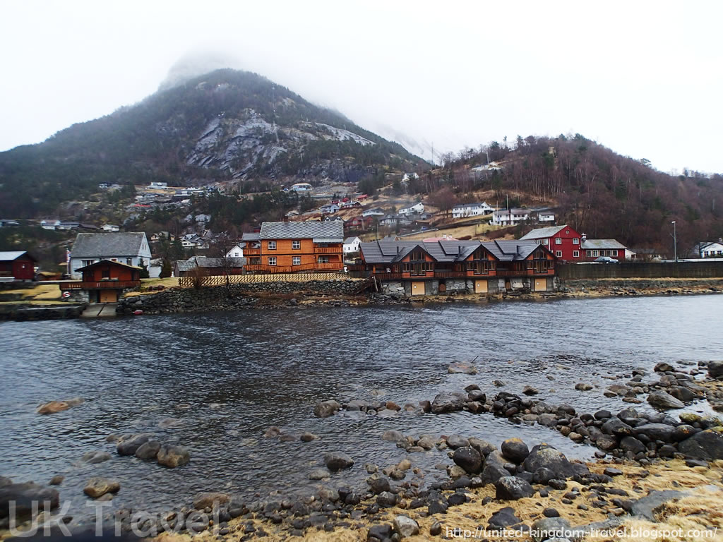 Exploring Eidfjord in the Norwegian Fjordlands - The Globe Trotter