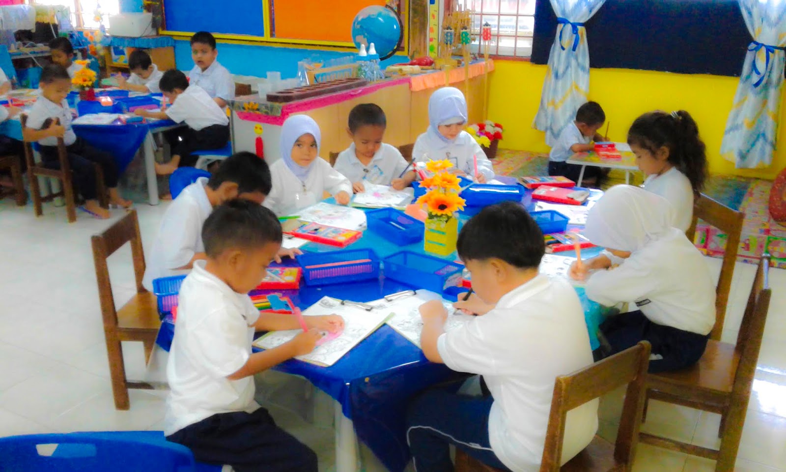 PROGRAM MEWARNA PRA SEKOLAH DAN BOOK TRUCK ~ SK PEDU