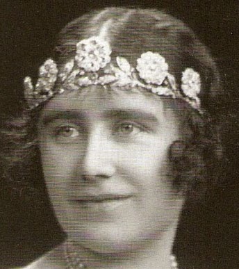 Tiara Mania: Queen Elizabeth of the United Kingdom's Strathmore Rose Tiara