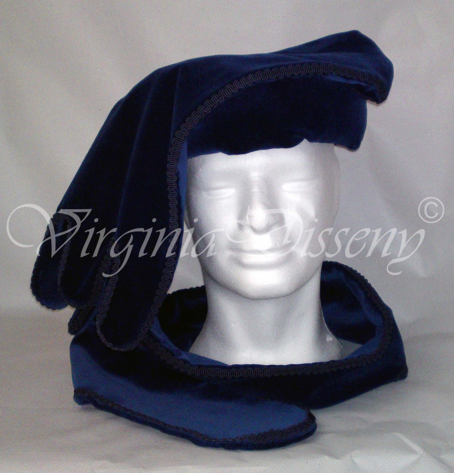 Virginia Disseny: El Chaperón..... tocado masculino del siglo XV!!