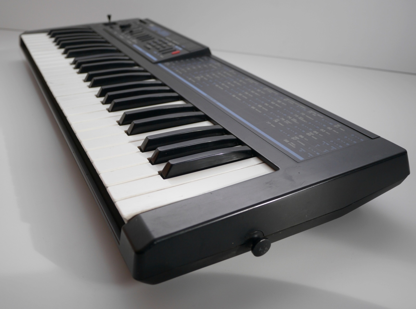 MATRIXSYNTH: KORG Poly-800 II mk2 SN 000484