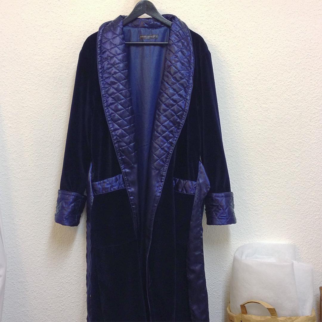 Men's Navy Blue Velvet and Quilted Silk Dressing Gown and Smoking Jacket