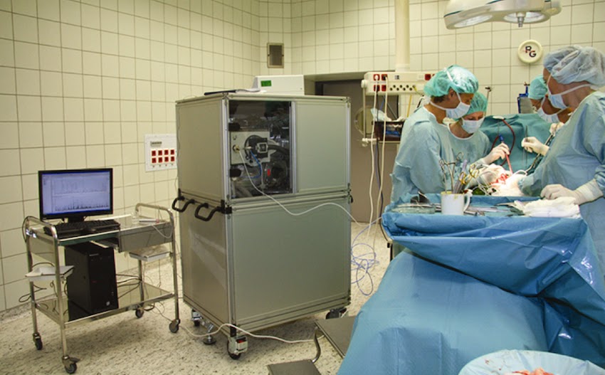 在 手術 過程 中 取 出 更 多 的 癌 變 組織 從而 最大限度 地 減少 移 除 健康 組織