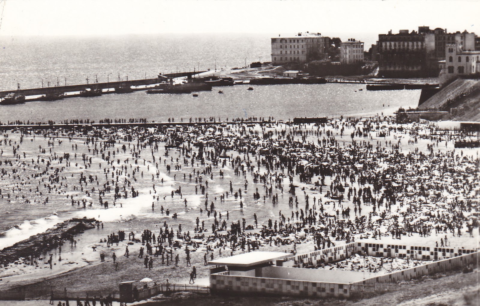 Vederi si carti postale din Romania: Constanta