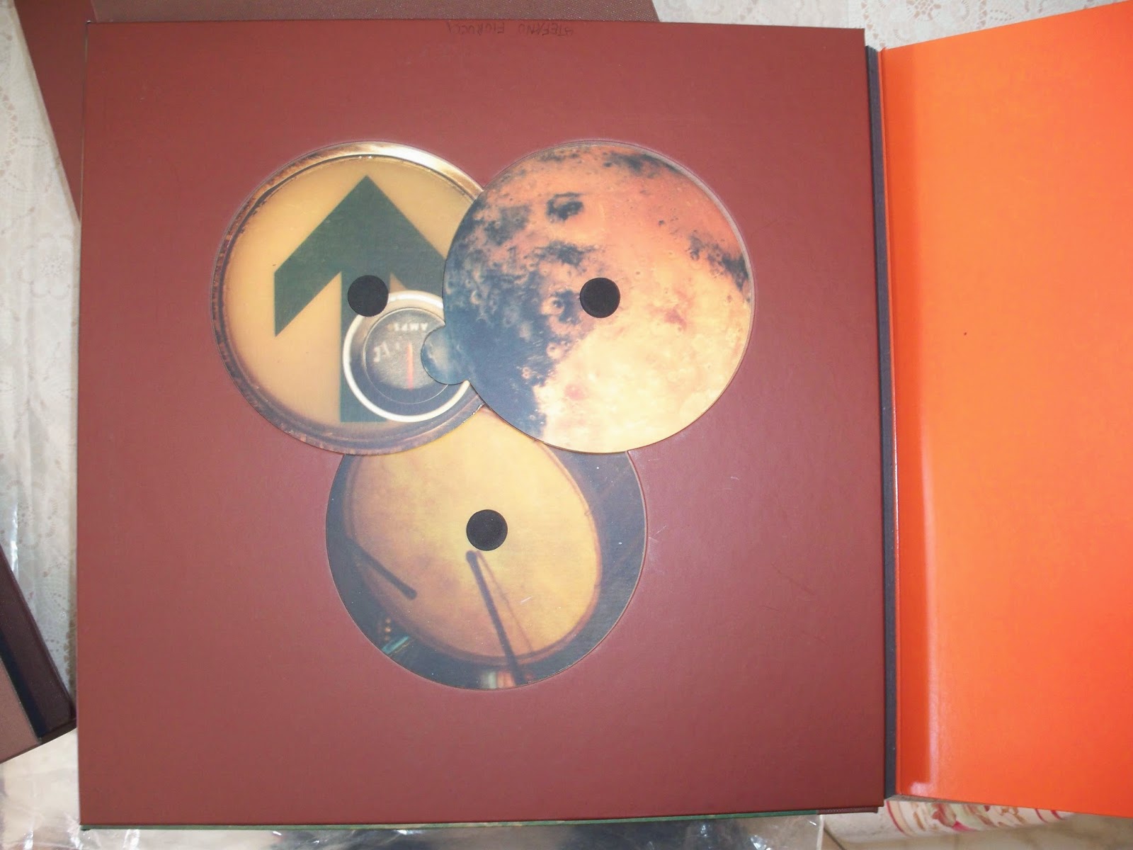 OASIS – TIME FLIES… 1994-2009 (5LP) – Blog di Stefano Fiorucci