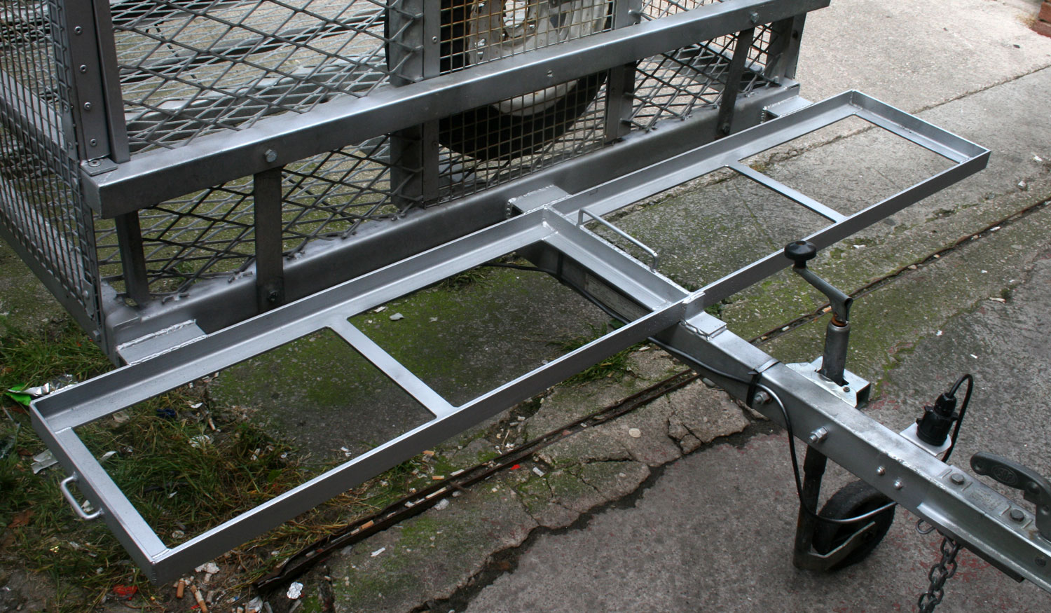 Old School In Bulgaria: Julian and Thomas