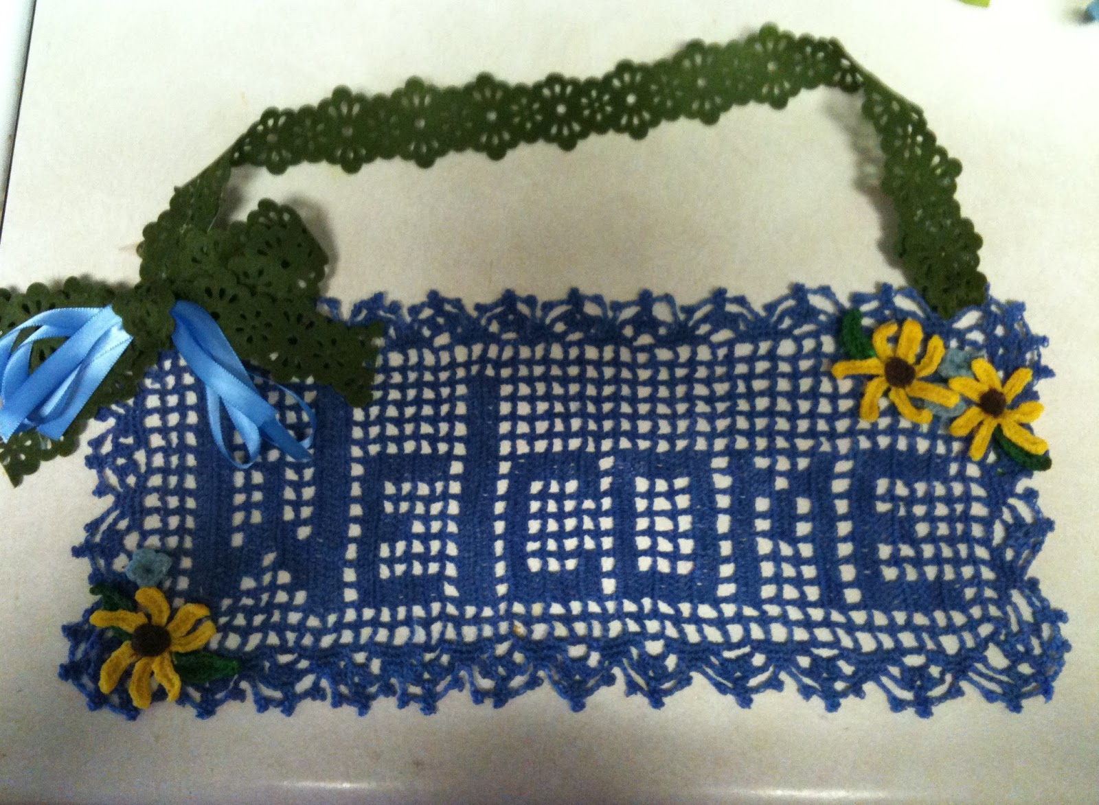 Designs by Diligence: Crochet Spring Welcome Sign