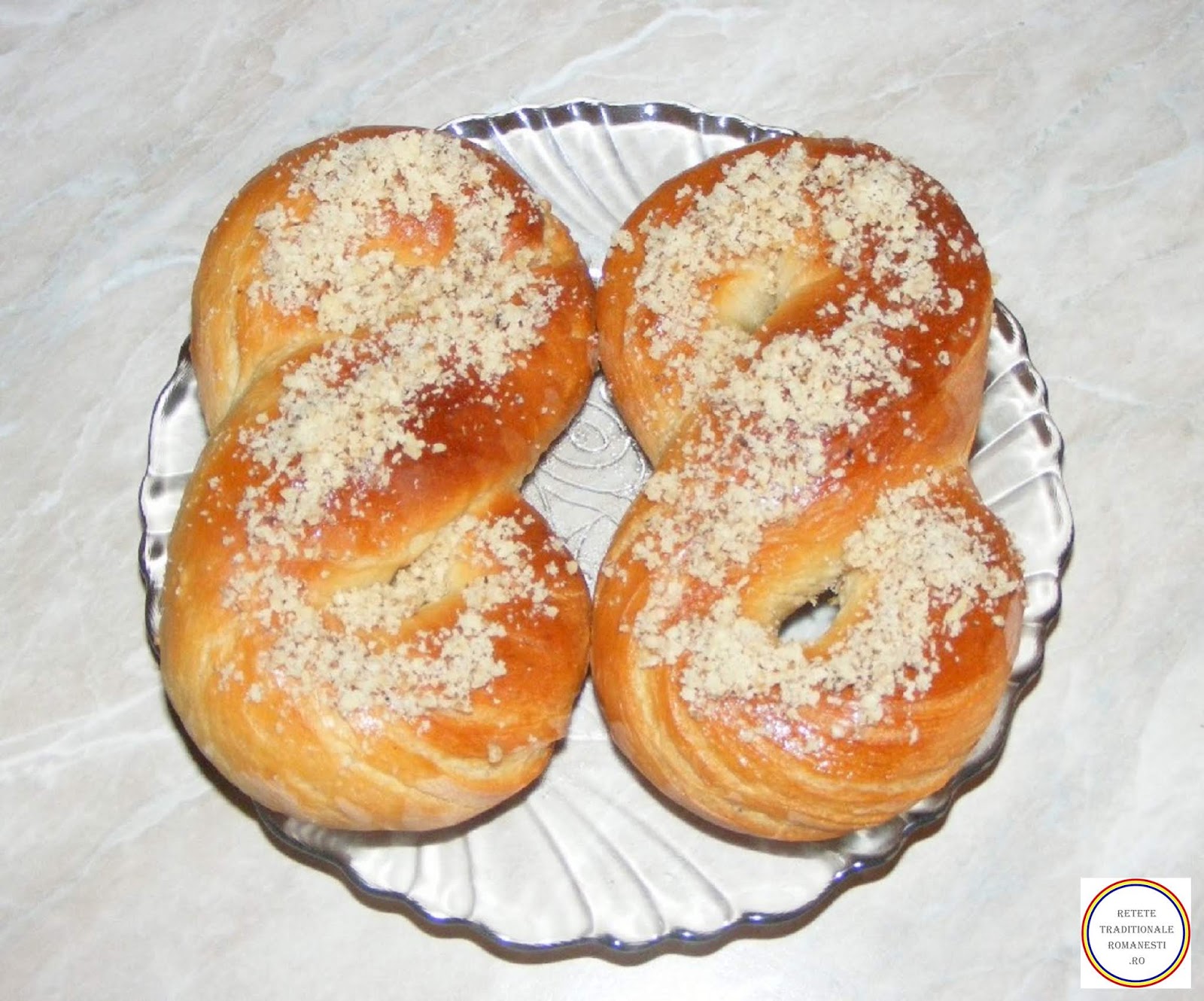 Mucenici moldovenesti sau sfintisori reteta ...