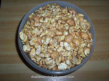 Survival and Preparedness on a Budget: Acorn Flour Making