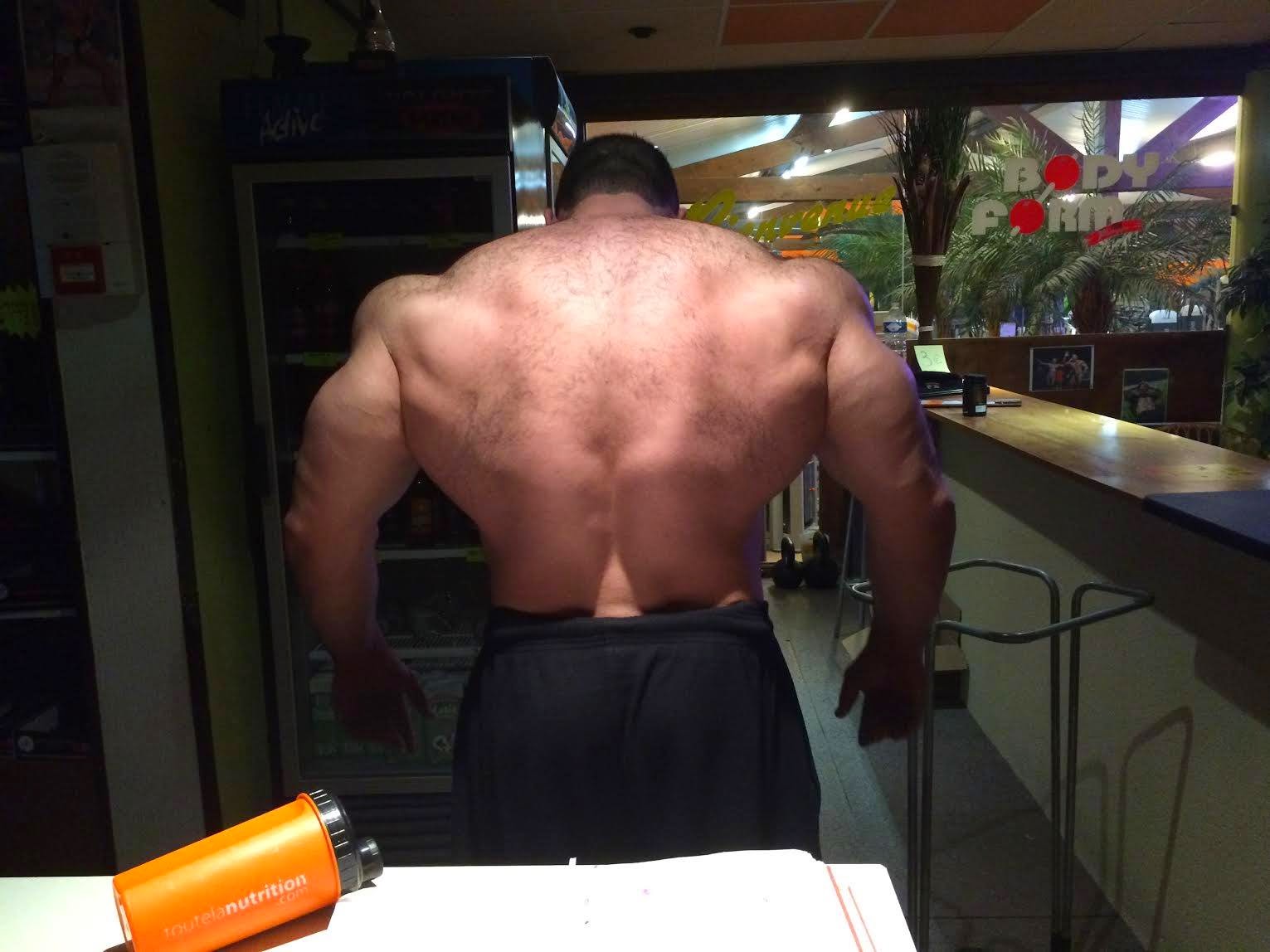 Muscle Lover: Big Lorenzo Becker from France