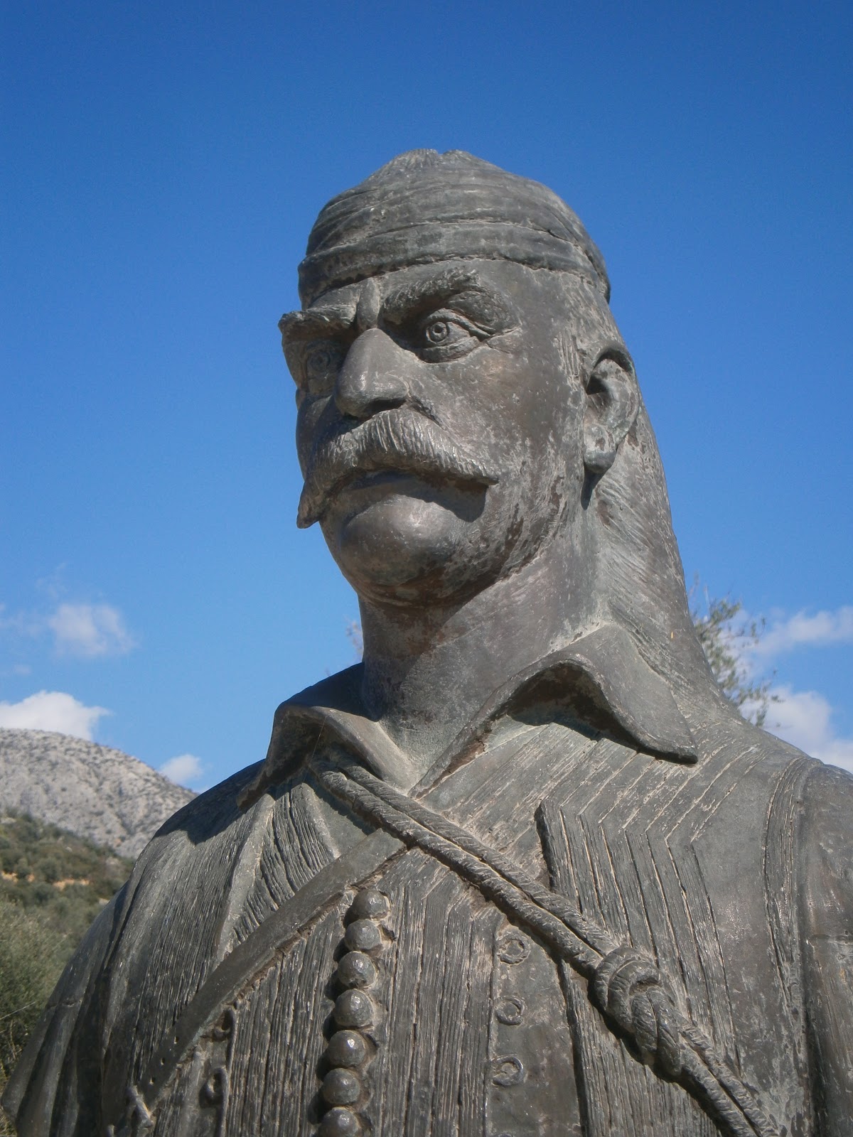 Οδός Ελλήνων: Φωτογραφίες από την προτομή του Θεόδωρου Κολοκοτρώνη στο ...