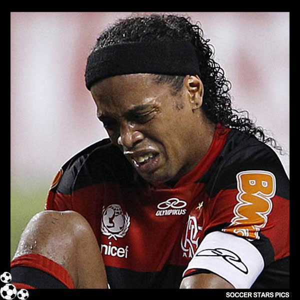 Soccer Stars Pics: Ronaldinho Pictures