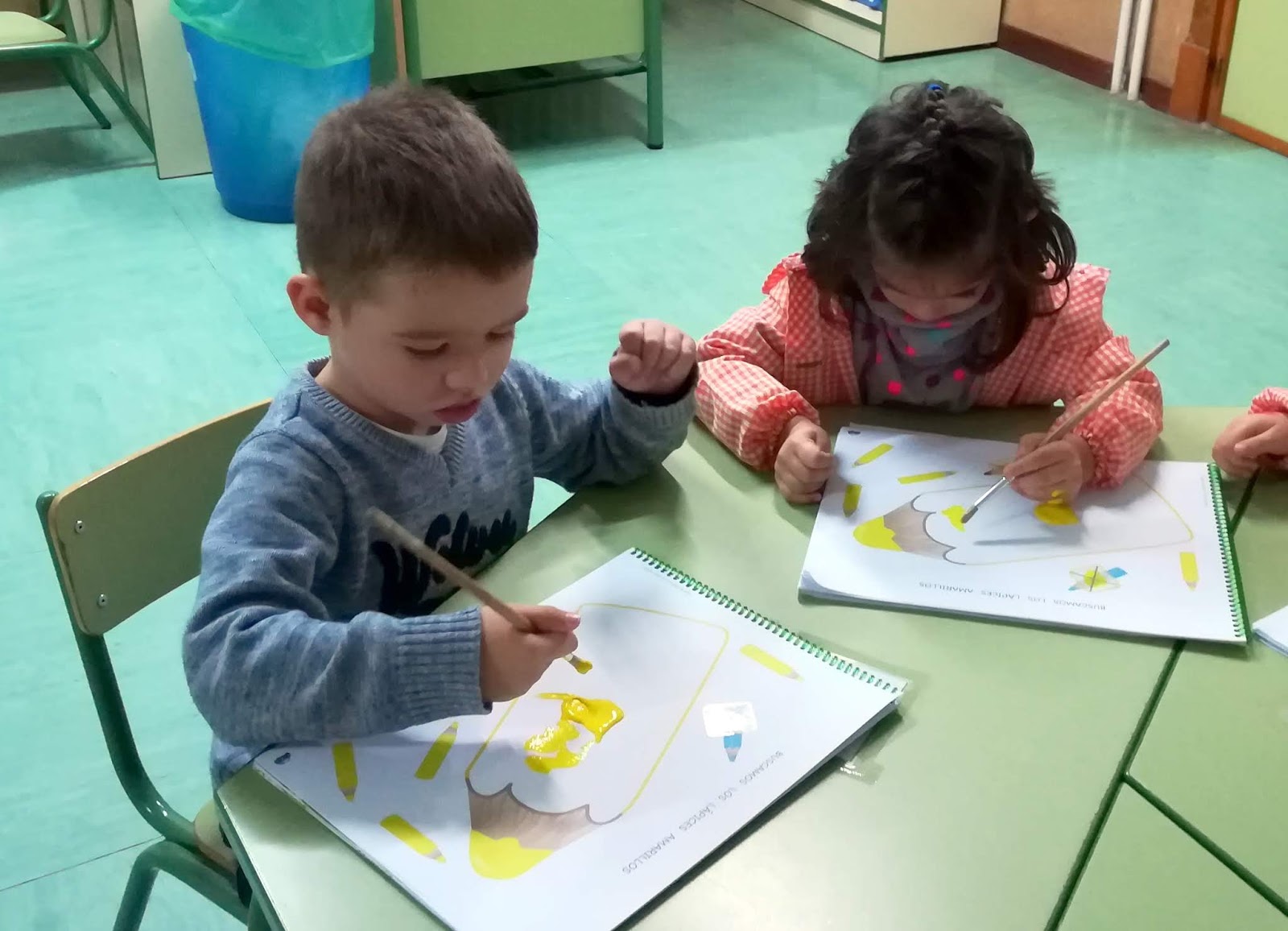 MI CLASE DE INFANTIL: COLOR AMARILLO