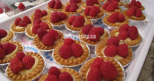 Eat Your City: Fresh raspberry lemon curd mini tarts recipe