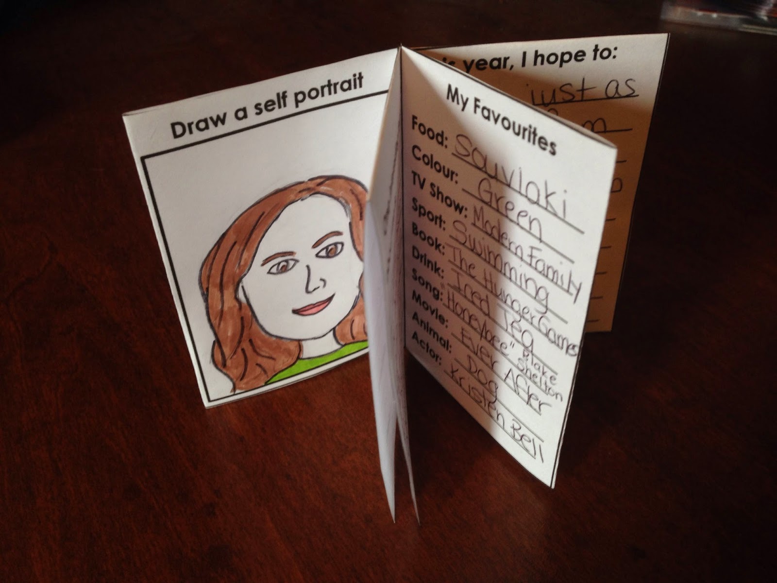 Back to School Freebie! - Foldable Mini "ME Book"