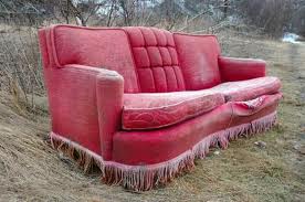 CUSTOM COMFORT: Top 10 Worst and Best Sofas Of 2012