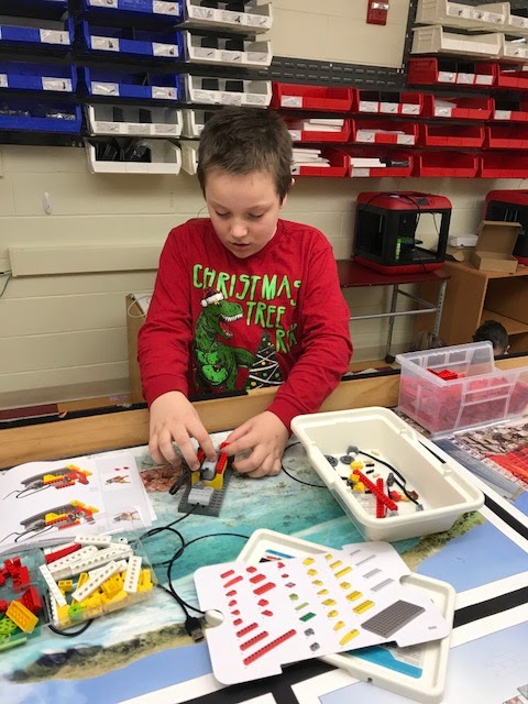 Mr. Rand's 4th Grade: Lego Building & Programming