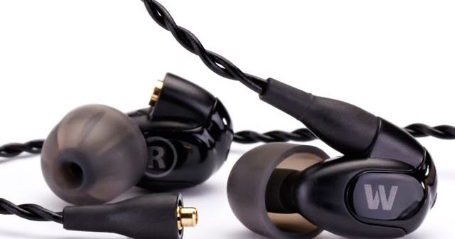 Top 5 In-Ear Monitors For Singers And Guitarists ~ Earphone Corner
