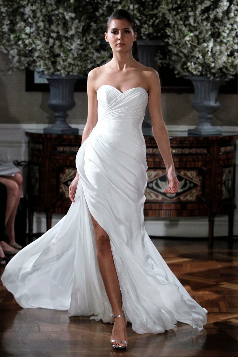 Siluetas perfectas: el corte evasé - The Rose Carpet