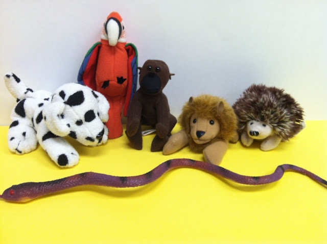 Read, Sarah, Read!: Not Flannel Friday: Dear Zoo in 3D