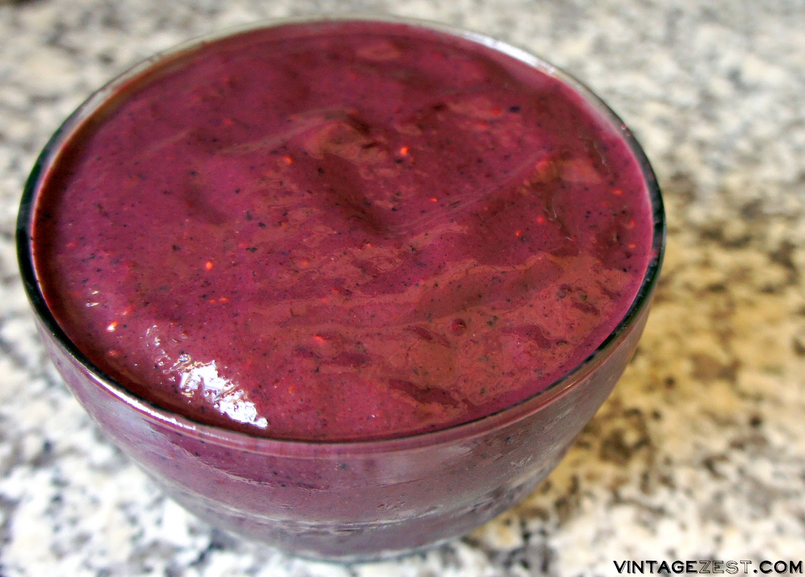 Diane's Vintage Zest!: Açaí Bowl Recipe & Tips