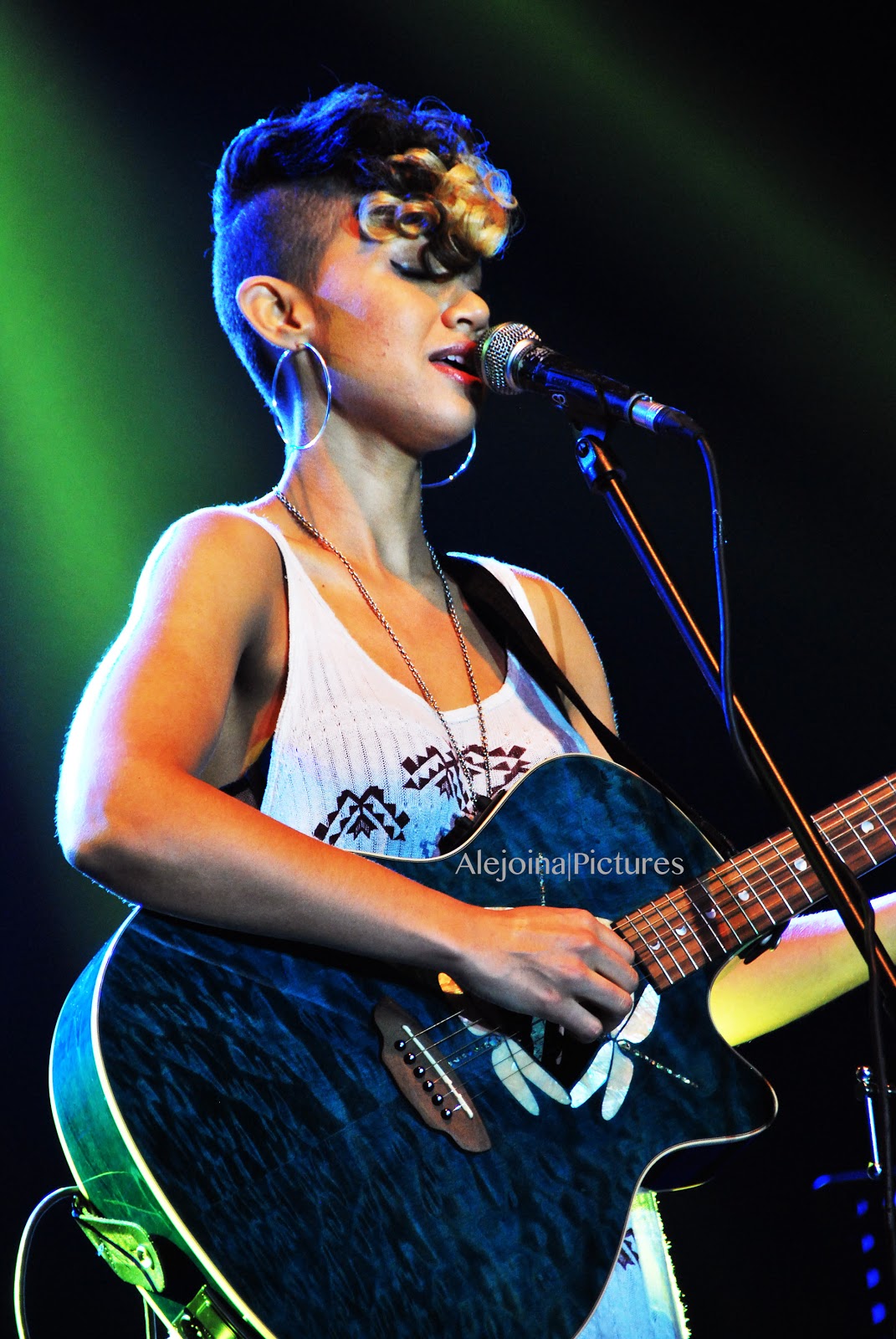 Alejoina |Pictures: BUTTERSCOTCH VOICE WITH BEATBOX