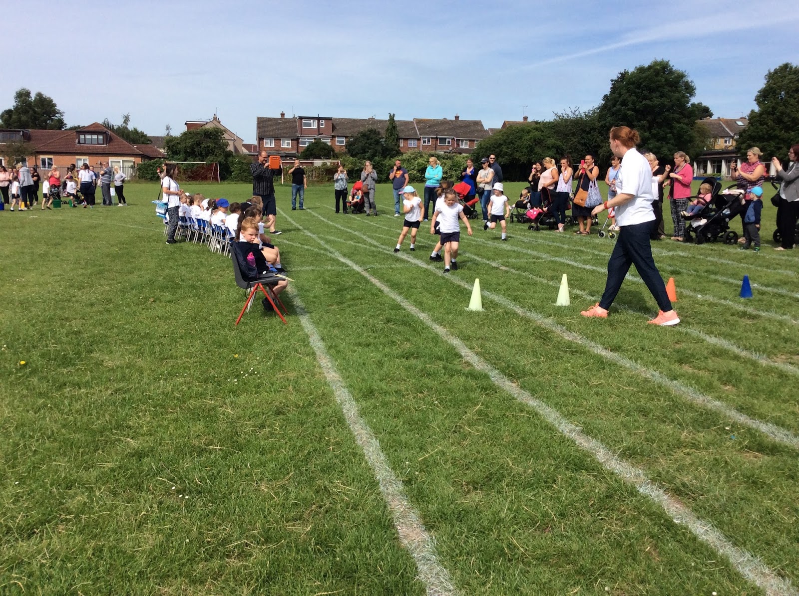 Hilldene sports day! :: Hilldene Primary School News