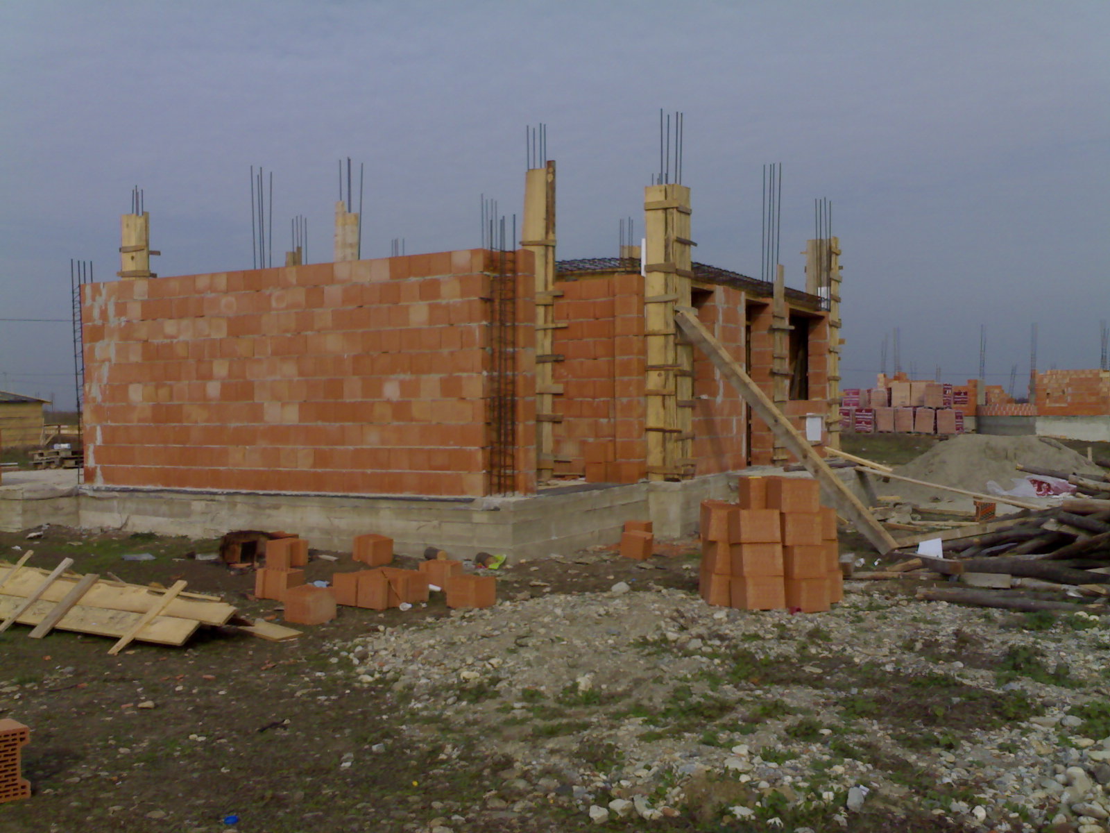 Arhiconstruct: Constructii case la rosu Timisoara. Echipa constructii case