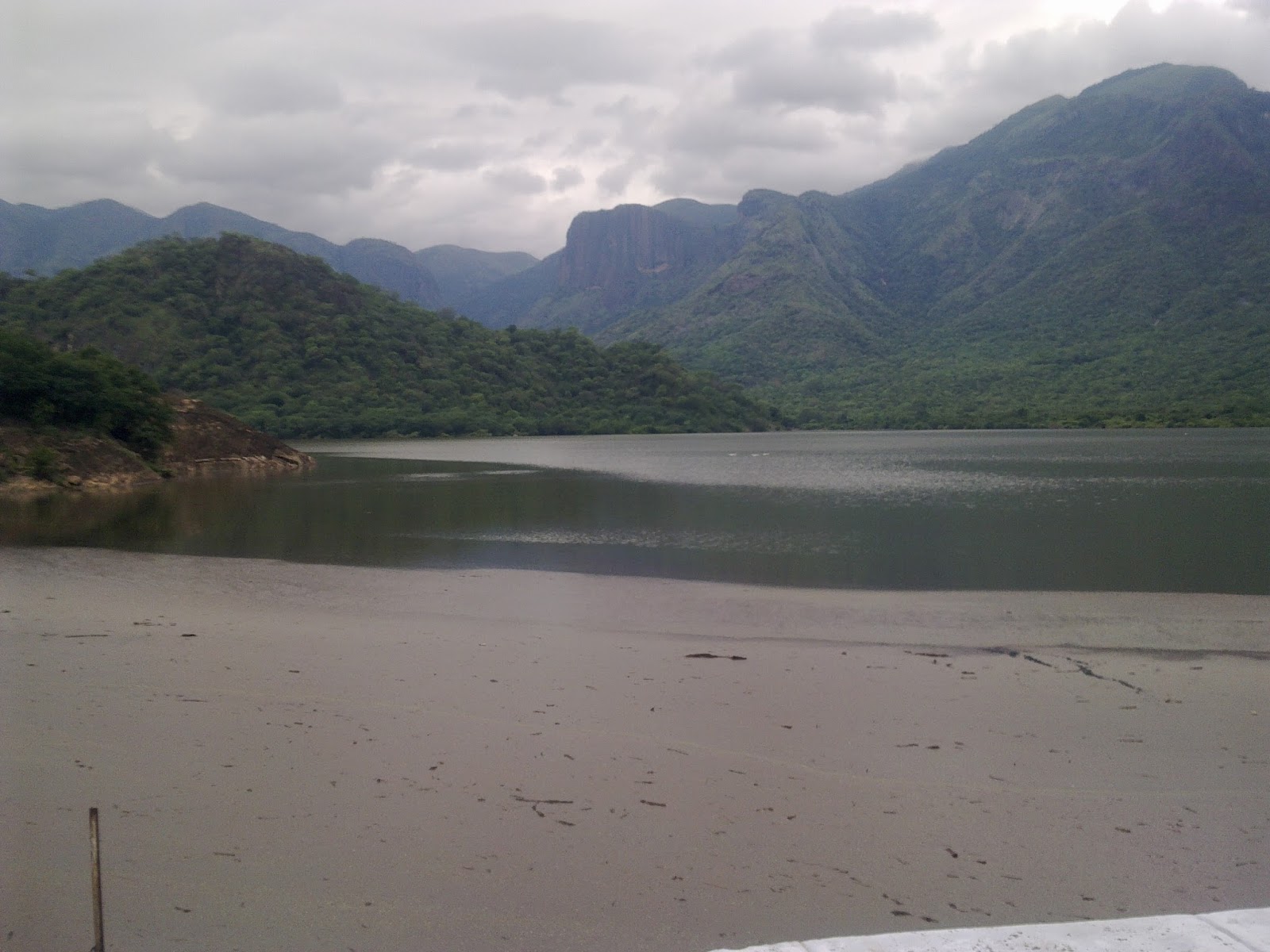 Tamilnadu Tourism: Pilavakkal Dam, Vathirairuppu (Watrap), Virudhunagar