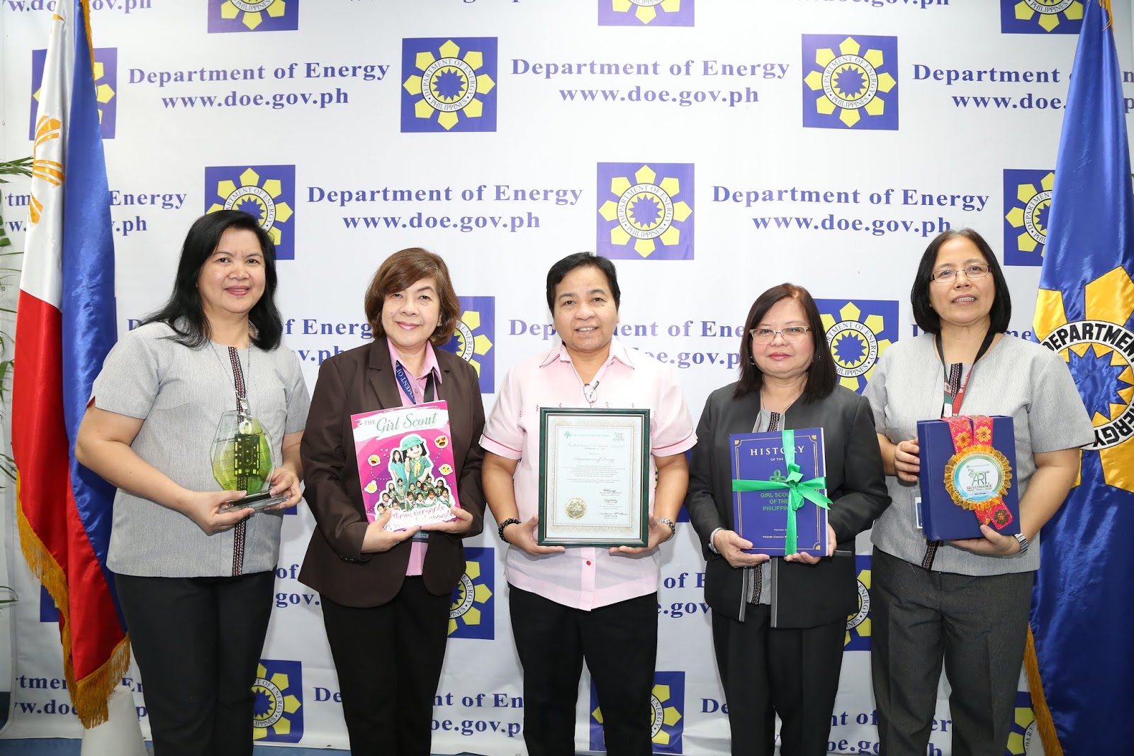 Cusi Bags GSP Award ~ Wazzup Pilipinas News and Events