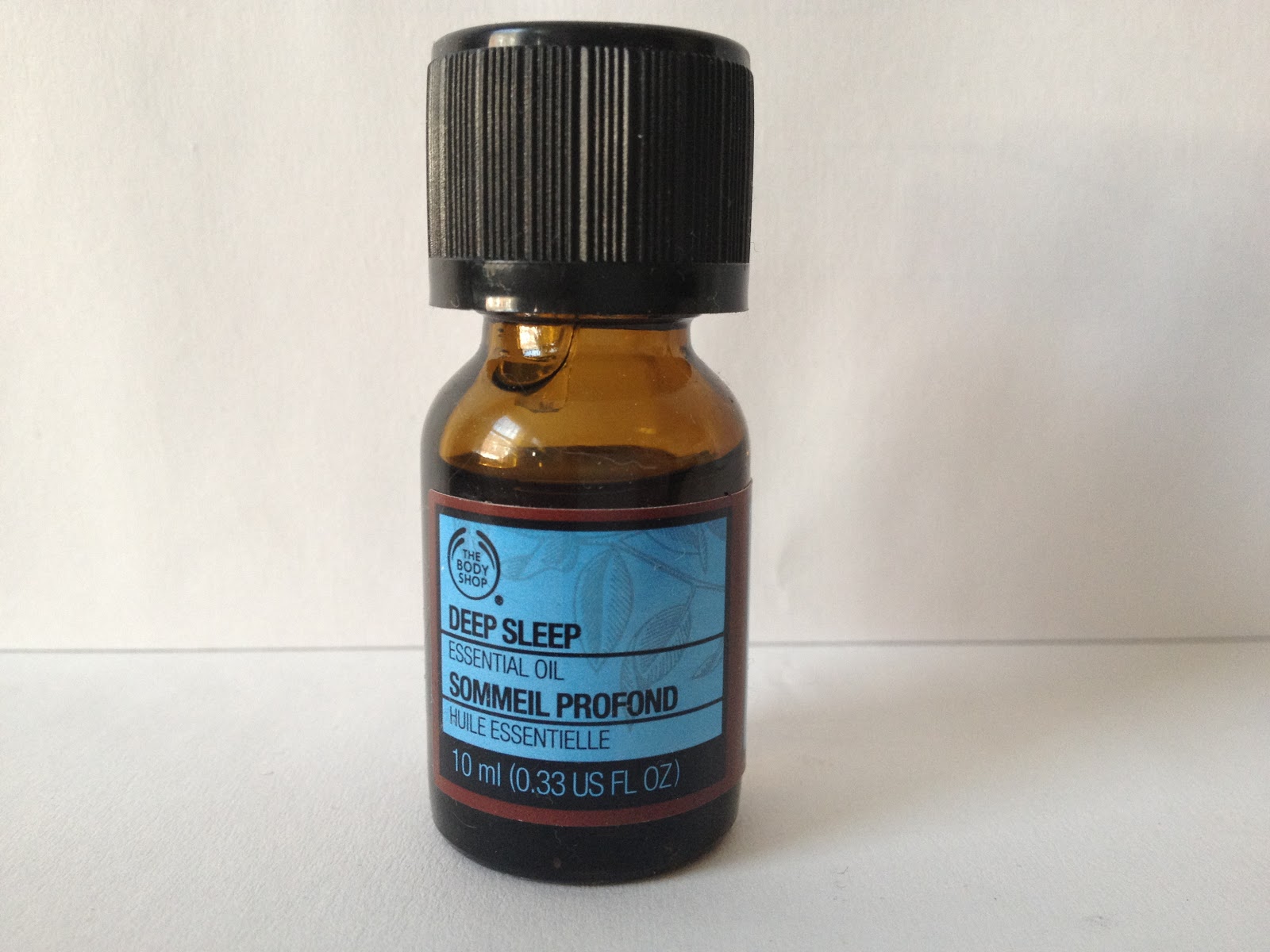 *beautifully superfluous*: REVIEW: THE BODY SHOP DEEP SLEEP ESSENTIAL OIL