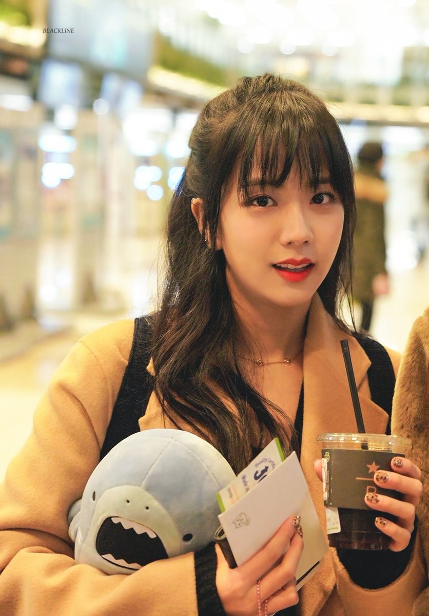 JISOO IN INSTIZ AREA 18.01.28 - BlackPinkbuzz