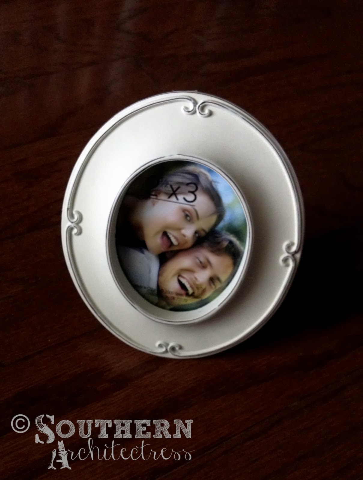 Southern Architectress: DIY Ring Holder Frame