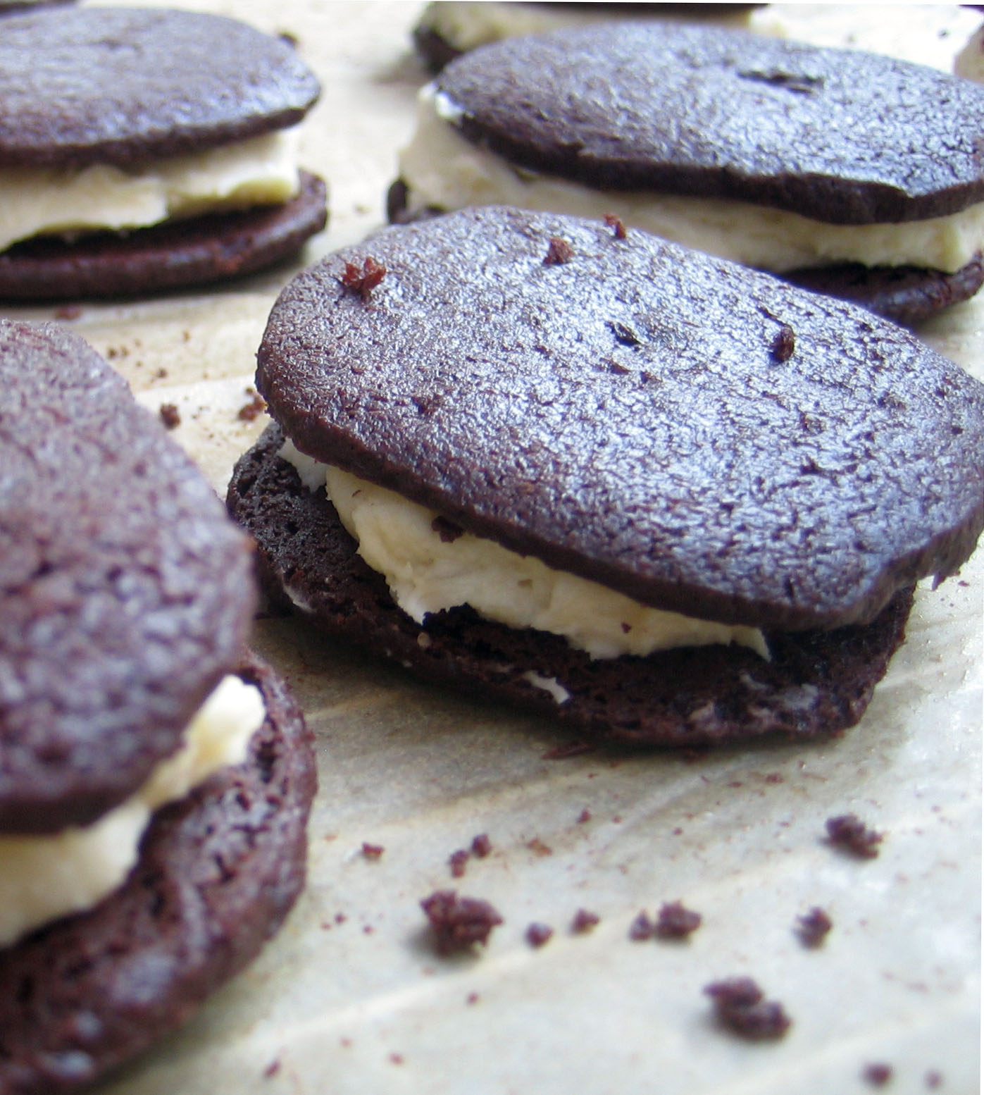 Blue Kale Road: Homemade Oreos: Will Bake for Food