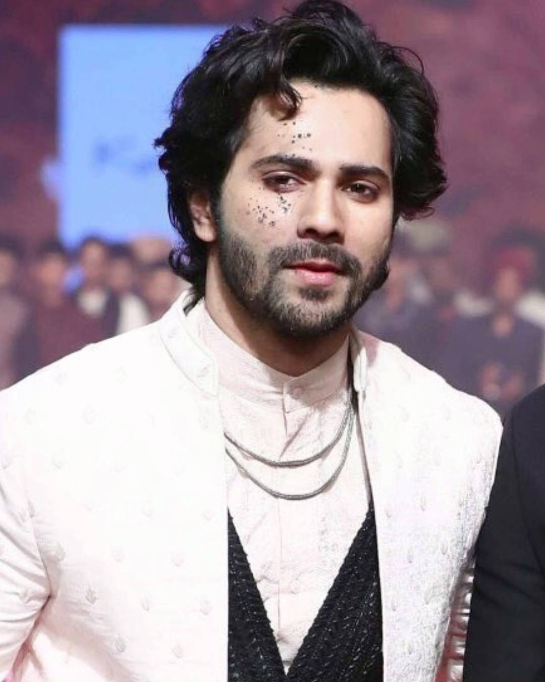 Top 14+ Best hairstyle of varun dhawan 2019, you can try for stylish look