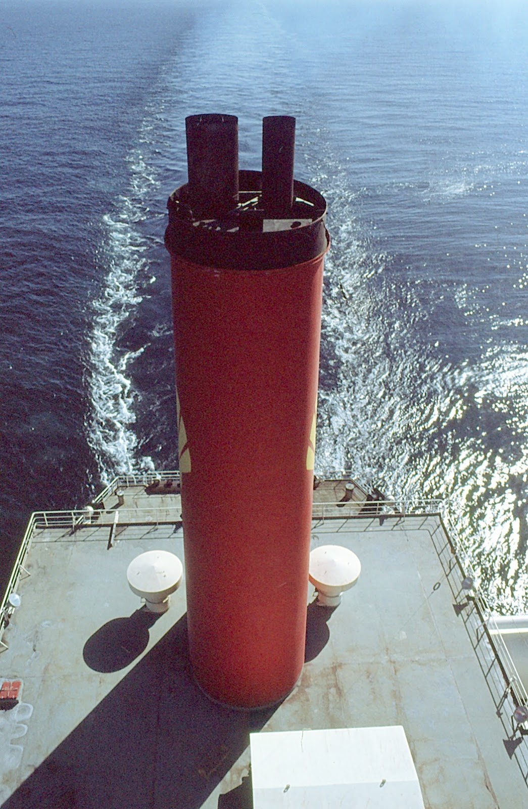 'ZIEN EN WETEN': LEPTON S.S. SHELL TANKERS B.V. (DEEL 2/4)
