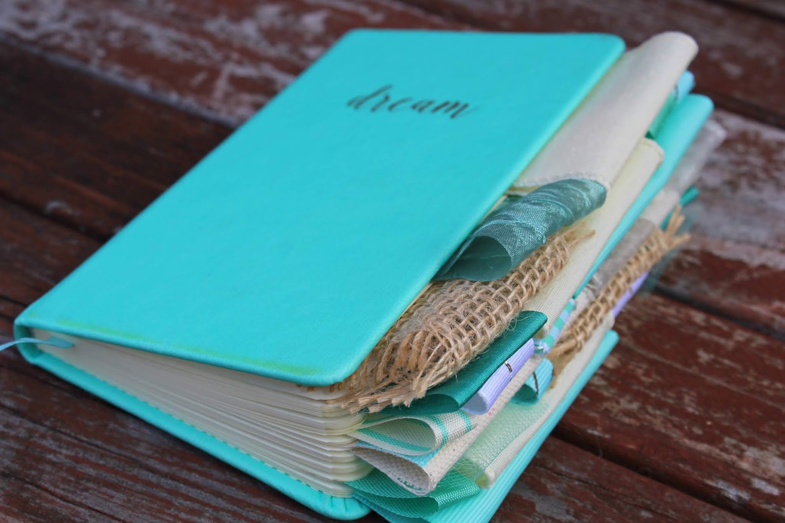 Tiffany Blue Dream Engagement Journal | Caravan Sonnet