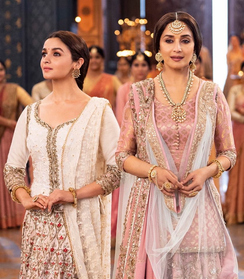 Kalank Movie: Soundtrack, Music Videos, Pictures, Jukebox, Trailer ...