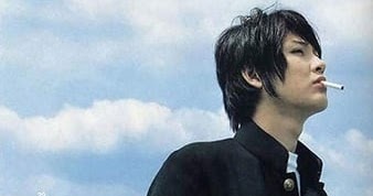 꿈의 끝에서: 우울한 청춘 靑い春 Blue Spring (2001)