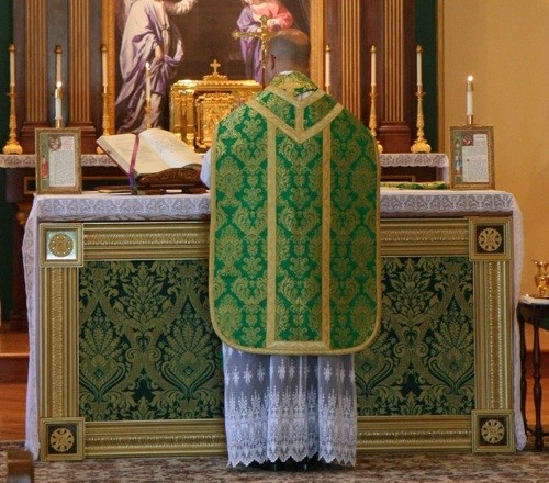 The History, Development and Symbolism of the Antependium, Altar ...