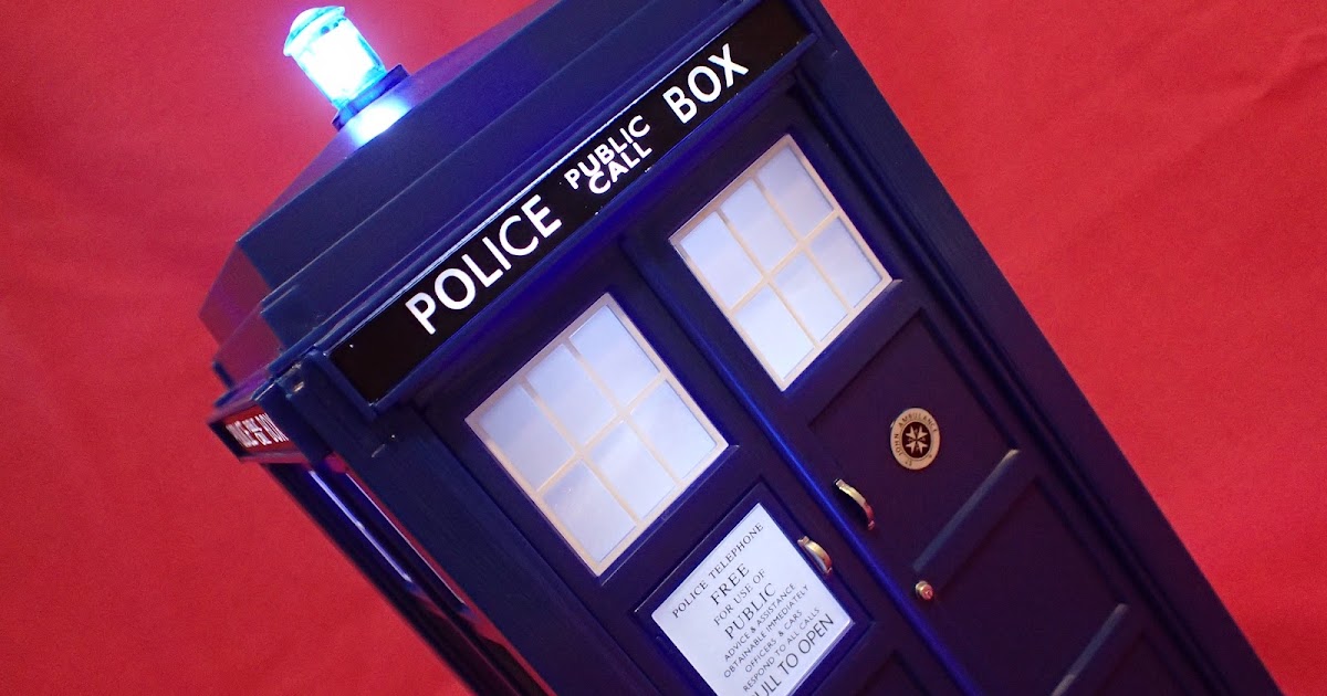 Miniature Review - Flight Control Tardis | Optimistic Penguin
