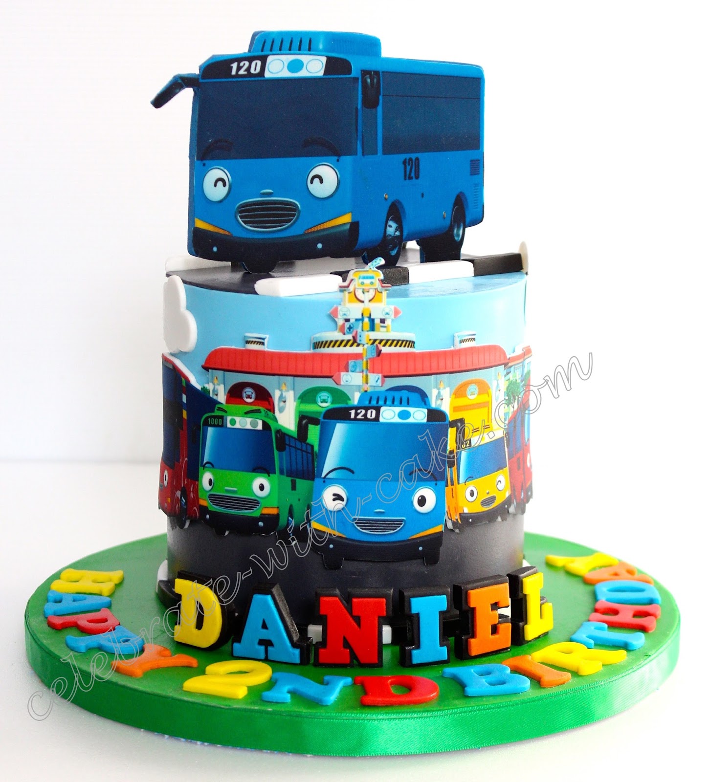 Celebrate with Cake!: Tayo the Little Bus and Friends Cake