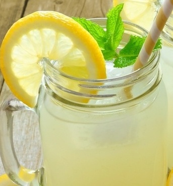 FRUIT JUICE: Health benefits of Lemonade