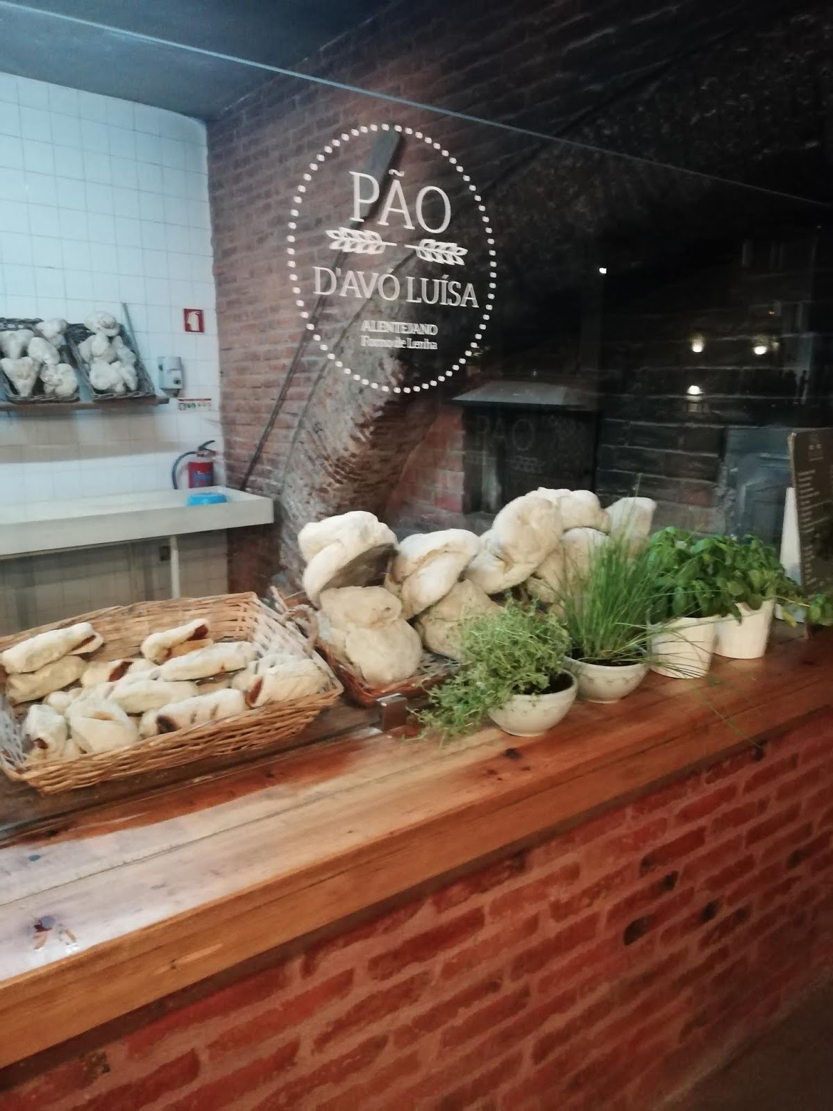 Visitas da Mãe Galinha - MERCADO DA ROMEIRA - Almada