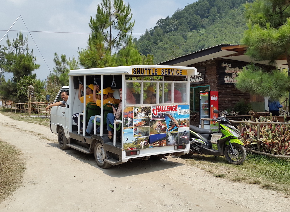 Kiddos' Travel Stories: Sari Ater Camping Park, Memilih Tenda Yang Sesuai