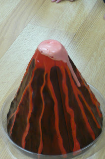 Montessori Teachings: Volcano!!!!!