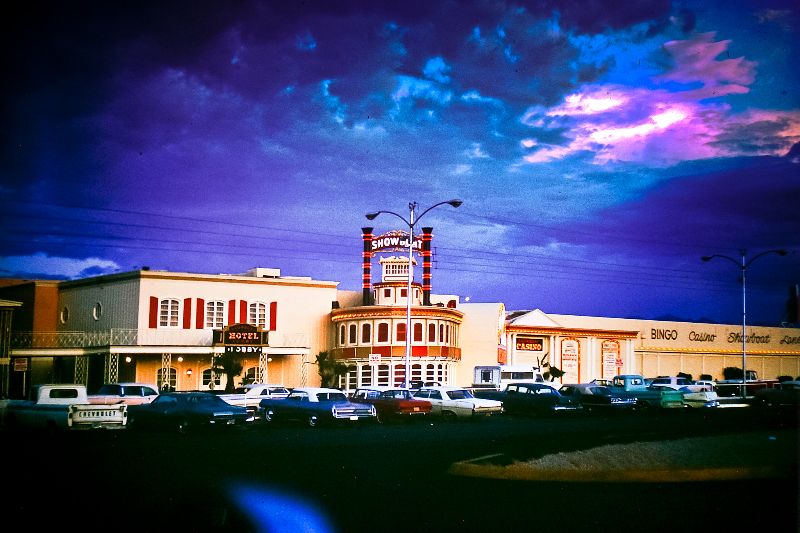 Amazing Color Photos That Capture Everyday Life of Reno, Nevada From ...